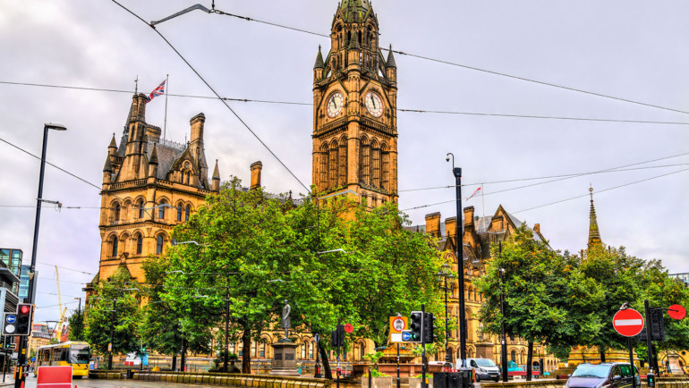 Manchester commits to installing 200 EV chargers