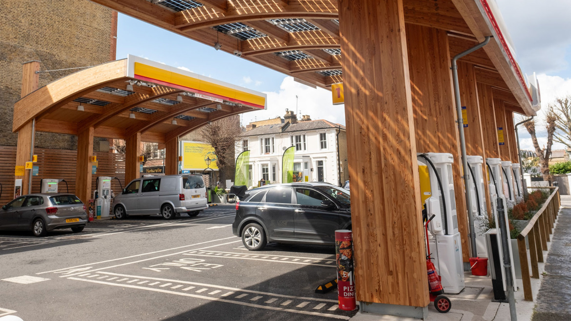 UK passes 10,000 rapid EV chargers installed nationwide