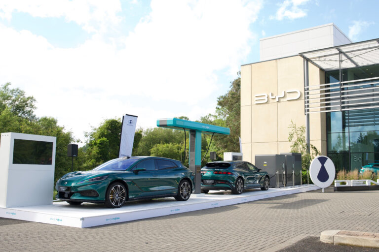 BYD demonstrates 1,500kW FLASH Charging in the UK